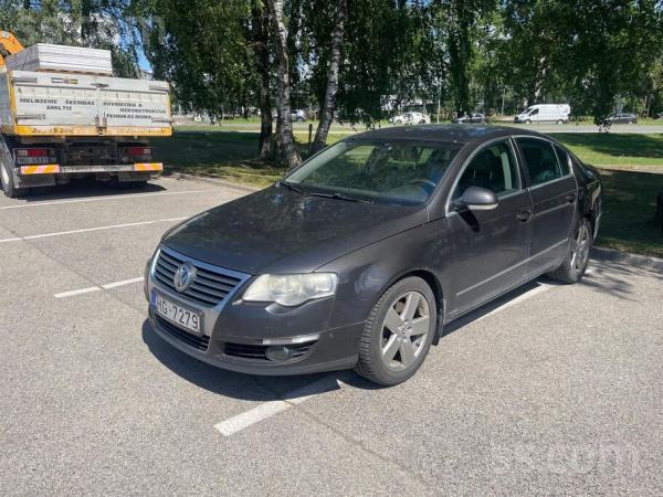 Black Volkswagen Passat B6 2008 in Riga, with an engine capacity of 1.90 L and mileage of 352 thousand km for 990 €, photo 1 on AUTOMOTO.COM.LV