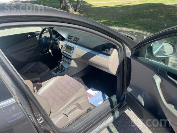 Black Volkswagen Passat B6 2008 in Riga, with an engine capacity of 1.90 L and mileage of 352 thousand km for 990 €, photo 8 on AUTOMOTO.COM.LV