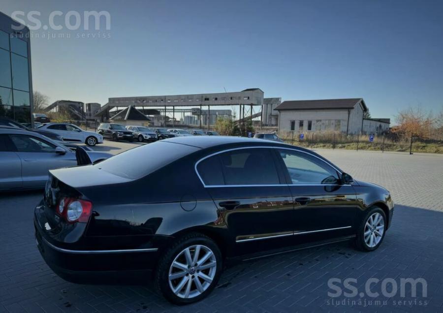 Black Volkswagen Passat B6 2009 in Telschi, with an engine capacity of 2.00 L and mileage of 251 thousand km for 4199 €, photo 10 on AUTOMOTO.COM.LV
