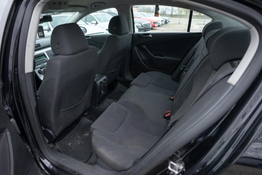 Melns Volkswagen Passat B6 2009 Rīga, ar dzinēja tilpumu 1.40 L un nobraukumu 256 tūkst. km par 3300 €, foto 11 vietnē AUTOMOTO.COM.LV