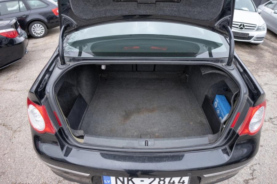 Melns Volkswagen Passat B6 2009 Rīga, ar dzinēja tilpumu 1.40 L un nobraukumu 256 tūkst. km par 3300 €, foto 12 vietnē AUTOMOTO.COM.LV