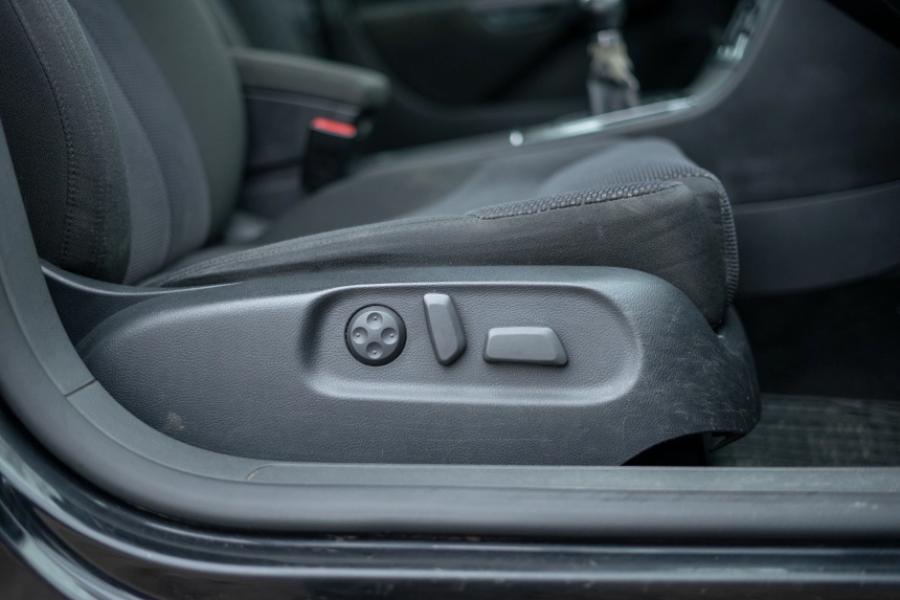 Melns Volkswagen Passat B6 2009 Rīga, ar dzinēja tilpumu 1.40 L un nobraukumu 256 tūkst. km par 3300 €, foto 20 vietnē AUTOMOTO.COM.LV