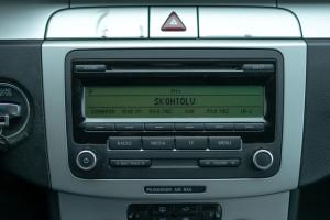 Melns Volkswagen Passat B6 2009 Rīga, ar dzinēja tilpumu 1.40 L un nobraukumu 256 tūkst. km par 3300 €, foto 26 vietnē AUTOMOTO.COM.LV