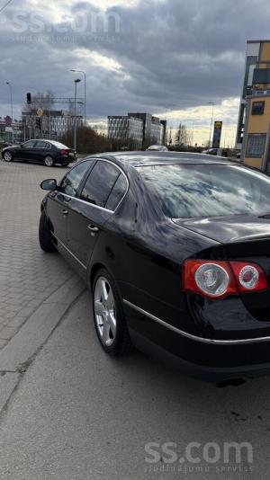 Black Volkswagen Passat B6 2009 in Riga, with an engine capacity of 2.00 L and mileage of 390 thousand km for 2200 €, photo 6 on AUTOMOTO.COM.LV