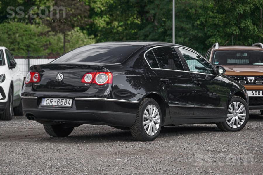Black Volkswagen Passat B6 2009 in Riga, with an engine capacity of 1.80 L and mileage of 198 thousand km for 4590 €, photo 5 on AUTOMOTO.COM.LV