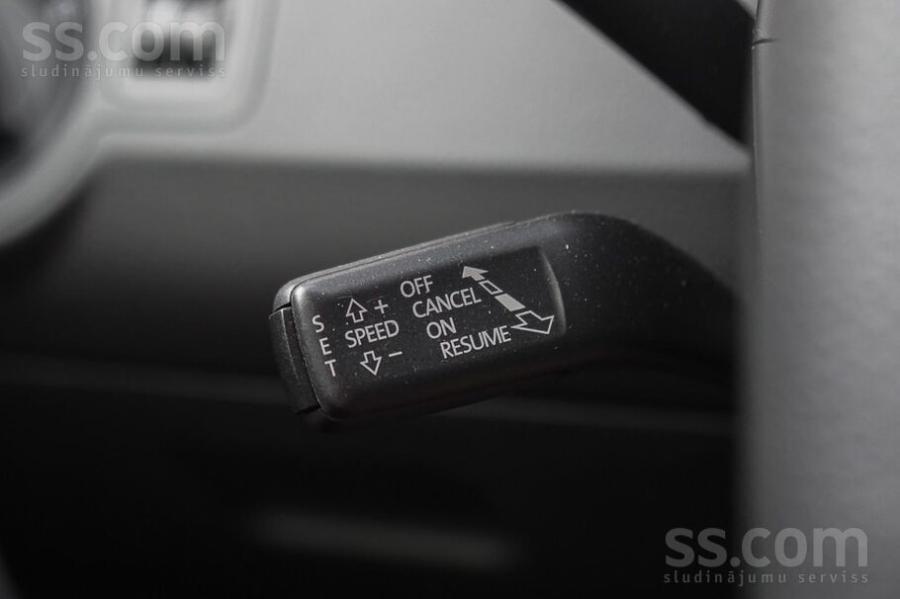Black Volkswagen Passat B6 2009 in Riga, with an engine capacity of 1.80 L and mileage of 198 thousand km for 4590 €, photo 13 on AUTOMOTO.COM.LV
