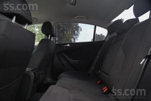 Black Volkswagen Passat B6 2009 in Riga, with an engine capacity of 1.80 L and mileage of 198 thousand km for 4590 €, photo 16 on AUTOMOTO.COM.LV