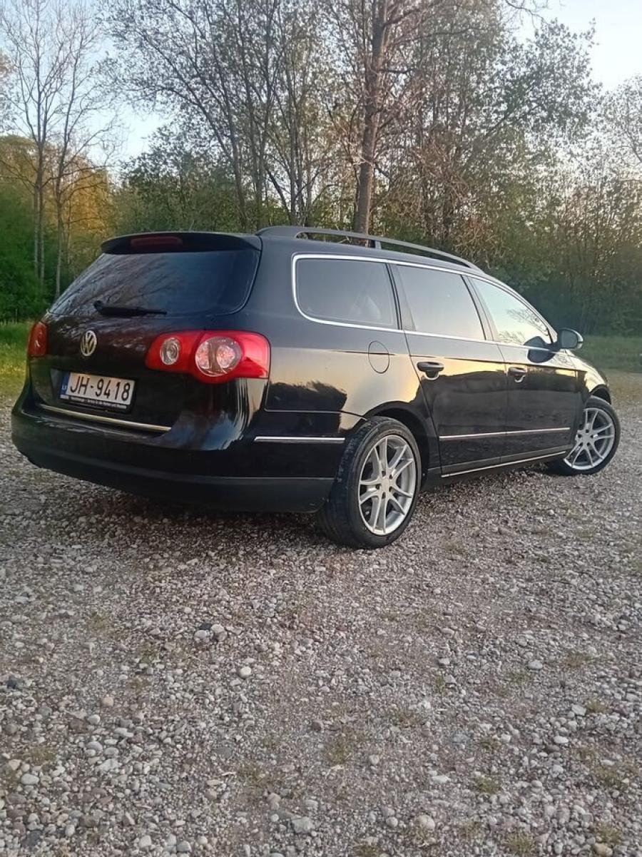Black Volkswagen Passat B6 2005 in Tukums, with an engine capacity of 1.90 L and mileage of 277 thousand km for 1900 €, photo 1 on AUTOMOTO.COM.LV
