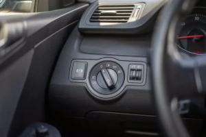 Melns Volkswagen Passat B6 2005 Liepāja, ar dzinēja tilpumu 2.00 L un nobraukumu 118 tūkst. km par 3150 €, foto 19 vietnē AUTOMOTO.COM.LV
