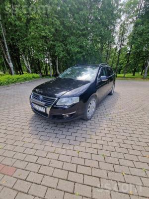 Black Volkswagen Passat B6 2005 in Liepaja, with an engine capacity of 2.00 L and mileage of 360 thousand km for 1150 €, photo  on AUTOMOTO.COM.LV