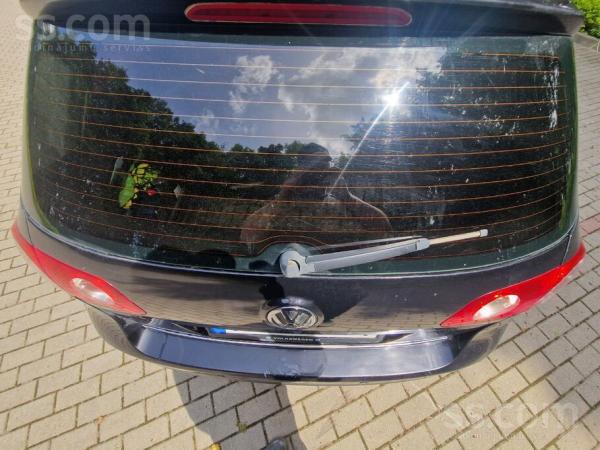 Melns Volkswagen Passat B6 2005 Liepāja, ar dzinēja tilpumu 2.00 L un nobraukumu 360 tūkst. km par 1150 €, foto 6 vietnē AUTOMOTO.COM.LV