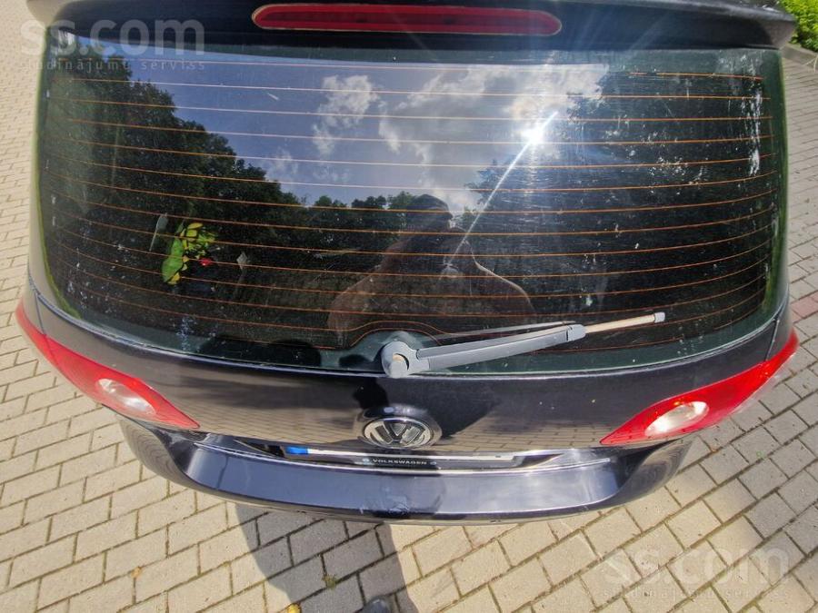 Melns Volkswagen Passat B6 2005 Liepāja, ar dzinēja tilpumu 2.00 L un nobraukumu 360 tūkst. km par 1150 €, foto 7 vietnē AUTOMOTO.COM.LV