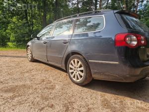 Melns Volkswagen Passat B6 2006 Ogre, ar dzinēja tilpumu 2.00 L un nobraukumu 481 tūkst. km par 390 €, foto 2 vietnē AUTOMOTO.COM.LV