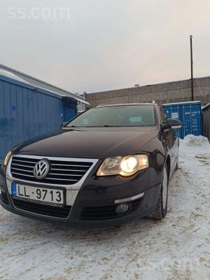 Black Volkswagen Passat B6 2006 in Riga, with an engine capacity of 1.90 L and mileage of 272 thousand km for 2700 €, photo 4 on AUTOMOTO.COM.LV