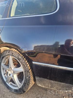 Melns Volkswagen Passat B6 2006 Jelgava, ar dzinēja tilpumu 1.90 L un nobraukumu 0 tūkst. km par 1000 €, foto 6 vietnē AUTOMOTO.COM.LV