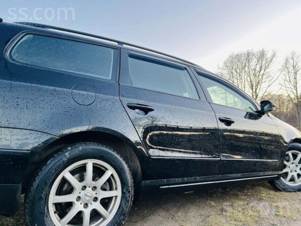 Black Volkswagen Passat B6 2006 in Riga, with an engine capacity of 2.00 L and mileage of 304 thousand km for 1650 €, photo 7 on AUTOMOTO.COM.LV