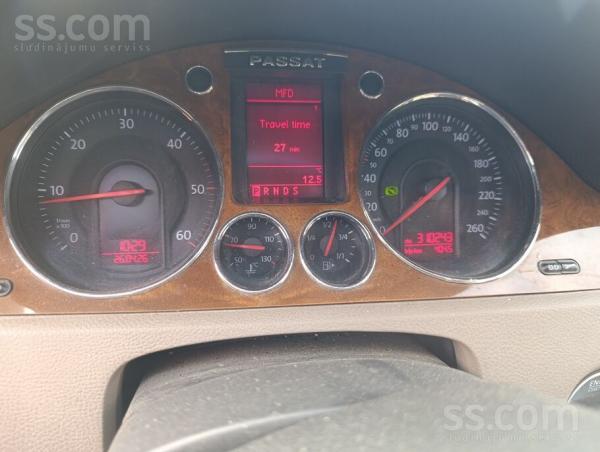 Black Volkswagen Passat B6 2006 in Ventspils, with an engine capacity of 2.00 L and mileage of 304 thousand km for 1600 €, photo 5 on AUTOMOTO.COM.LV