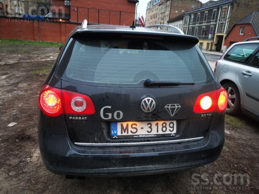 Melns Volkswagen Passat B6 2006 Rīga, ar dzinēja tilpumu 2.00 L un nobraukumu 306 tūkst. km par 650 €, foto 1 vietnē AUTOMOTO.COM.LV