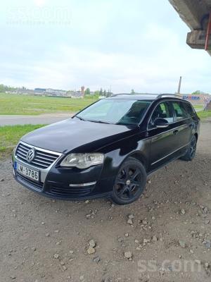 Black Volkswagen Passat B6 2006 in Rezekne, with an engine capacity of 2.00 L and mileage of 403 thousand km for 820 €, photo  on AUTOMOTO.COM.LV