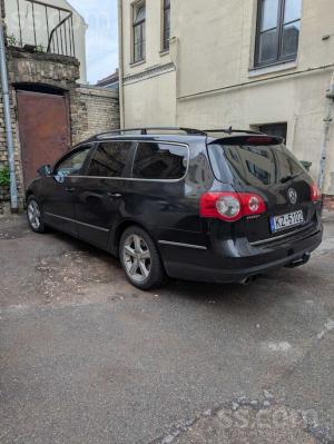 Melns Volkswagen Passat B6 2006 Rīga, ar dzinēja tilpumu 2.00 L un nobraukumu 276 tūkst. km par 1700 €, foto 4 vietnē AUTOMOTO.COM.LV