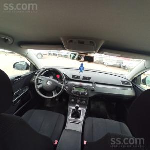 Melns Volkswagen Passat B6 2006 Daugavpils, ar dzinēja tilpumu 2.00 L un nobraukumu 0 tūkst. km par 2200 €, foto 22 vietnē AUTOMOTO.COM.LV