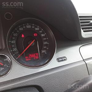 Melns Volkswagen Passat B6 2006 Daugavpils, ar dzinēja tilpumu 2.00 L un nobraukumu 0 tūkst. km par 2200 €, foto 24 vietnē AUTOMOTO.COM.LV