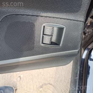 Melns Volkswagen Passat B6 2006 Daugavpils, ar dzinēja tilpumu 2.00 L un nobraukumu 0 tūkst. km par 2200 €, foto 26 vietnē AUTOMOTO.COM.LV