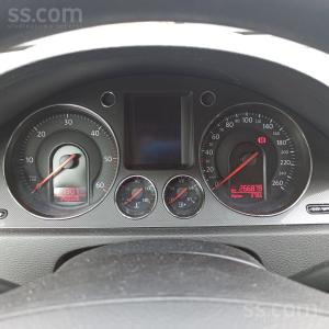 Melns Volkswagen Passat B6 2006 Daugavpils, ar dzinēja tilpumu 2.00 L un nobraukumu 0 tūkst. km par 2200 €, foto 30 vietnē AUTOMOTO.COM.LV