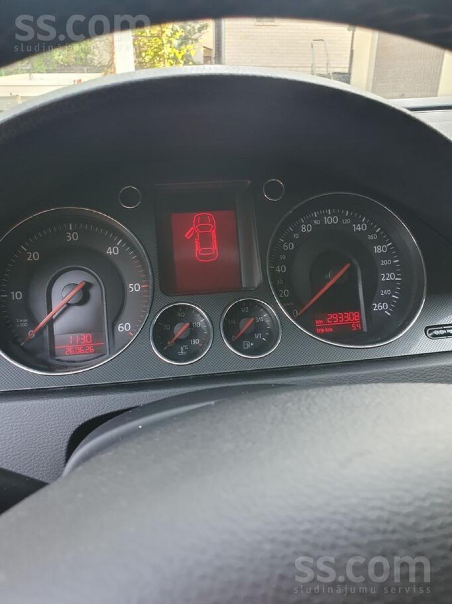 Melns Volkswagen Passat B6 2006 Ludza, ar dzinēja tilpumu 2.00 L un nobraukumu 293 tūkst. km par 2950 €, foto 8 vietnē AUTOMOTO.COM.LV