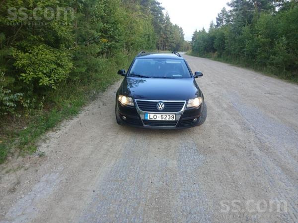 Black Volkswagen Passat B6 2006 in Jekabpils, with an engine capacity of 2.00 L and mileage of 325 thousand km for 1700 €, photo 1 on AUTOMOTO.COM.LV