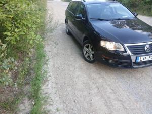 Черный Фольксваген Пассат Б6 2006 в Екабпилс, объемом двигателя 2.00 л и пробегом 325 тыс. км за 1700 €, фото 3 на AUTOMOTO.COM.LV