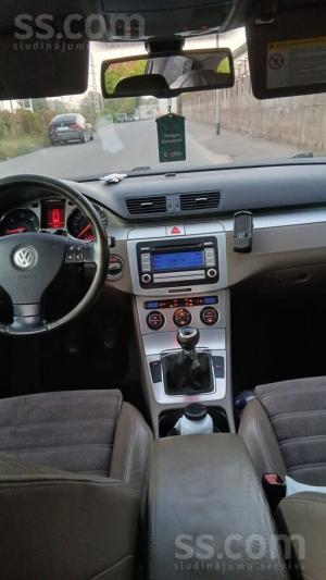 Black Volkswagen Passat B6 2006 in Riga, with an engine capacity of 2.00 L and mileage of 475 thousand km for 1000 €, photo 9 on AUTOMOTO.COM.LV