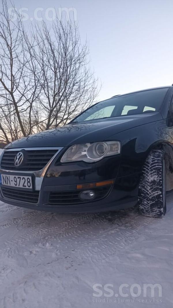 Black Volkswagen Passat B6 2006 in Daugavpils, with an engine capacity of 2.00 L and mileage of 268 thousand km for 2150 €, photo 1 on AUTOMOTO.COM.LV