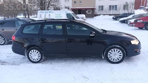Black Volkswagen Passat B6 2006 in Daugavpils, with an engine capacity of 2.00 L and mileage of 268 thousand km for 2150 €, photo 3 on AUTOMOTO.COM.LV