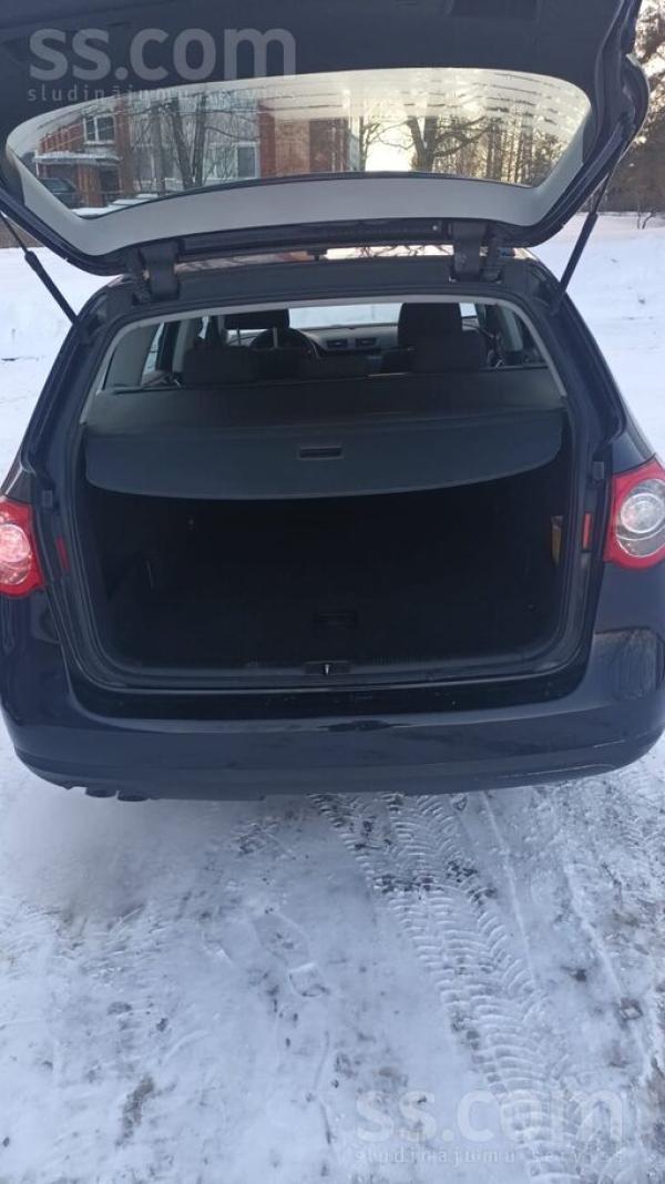 Black Volkswagen Passat B6 2006 in Daugavpils, with an engine capacity of 2.00 L and mileage of 268 thousand km for 2150 €, photo 7 on AUTOMOTO.COM.LV