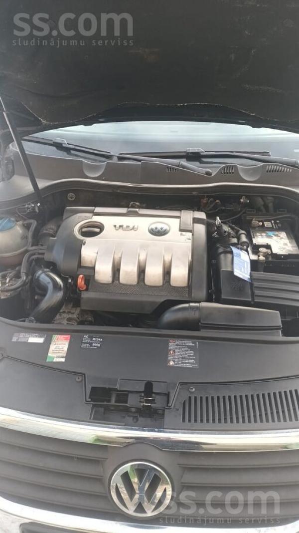 Black Volkswagen Passat B6 2006 in Daugavpils, with an engine capacity of 2.00 L and mileage of 268 thousand km for 2150 €, photo 11 on AUTOMOTO.COM.LV