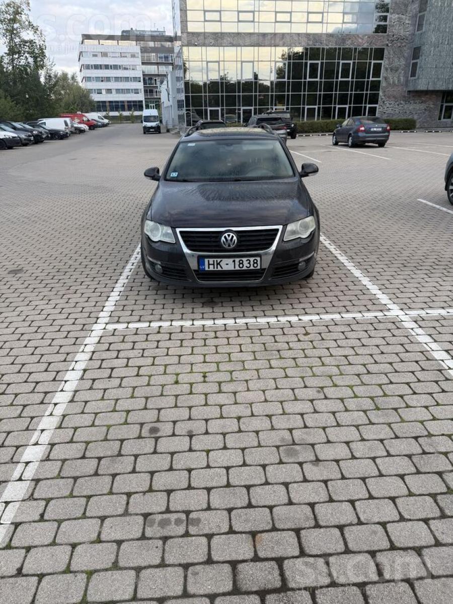 Black Volkswagen Passat B6 2006 in Riga, with an engine capacity of 2.00 L and mileage of 216 thousand km for 500 €, photo 1 on AUTOMOTO.COM.LV