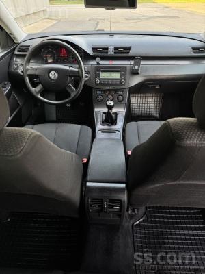 Melns Volkswagen Passat B6 2006 Rīga, ar dzinēja tilpumu 1.90 L un nobraukumu 275 tūkst. km par 1200 €, foto 12 vietnē AUTOMOTO.COM.LV