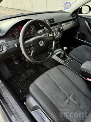 Melns Volkswagen Passat B6 2006 Rīga, ar dzinēja tilpumu 1.90 L un nobraukumu 275 tūkst. km par 1200 €, foto 14 vietnē AUTOMOTO.COM.LV