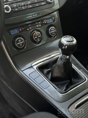 Melns Volkswagen Passat B6 2006 Rīga, ar dzinēja tilpumu 1.90 L un nobraukumu 275 tūkst. km par 1200 €, foto 15 vietnē AUTOMOTO.COM.LV