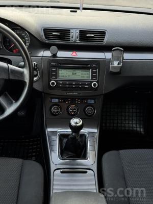 Melns Volkswagen Passat B6 2006 Rīga, ar dzinēja tilpumu 1.90 L un nobraukumu 275 tūkst. km par 1200 €, foto 16 vietnē AUTOMOTO.COM.LV