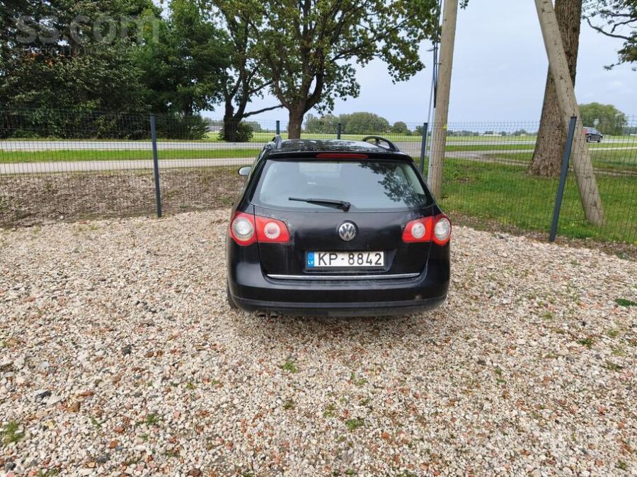 Black Volkswagen Passat B6 2006 in Cesis, with an engine capacity of 1.90 L and mileage of 368 thousand km for 1500 €, photo 4 on AUTOMOTO.COM.LV