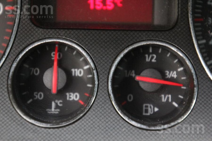 Melns Volkswagen Passat B6 2006 Tukums, ar dzinēja tilpumu 2.00 L un nobraukumu 269 tūkst. km par 1100 €, foto 28 vietnē AUTOMOTO.COM.LV