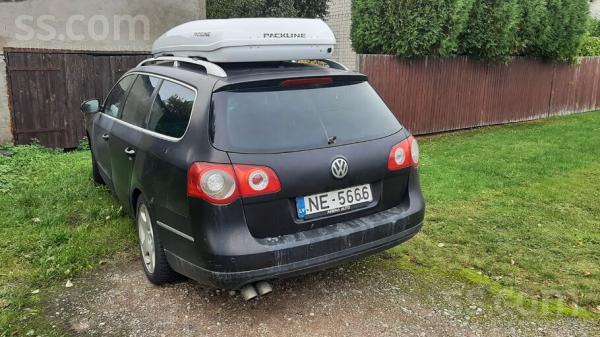Black Volkswagen Passat B6 2006 in Ventspils, with an engine capacity of 2.00 L and mileage of 345 thousand km for 700 €, photo 3 on AUTOMOTO.COM.LV