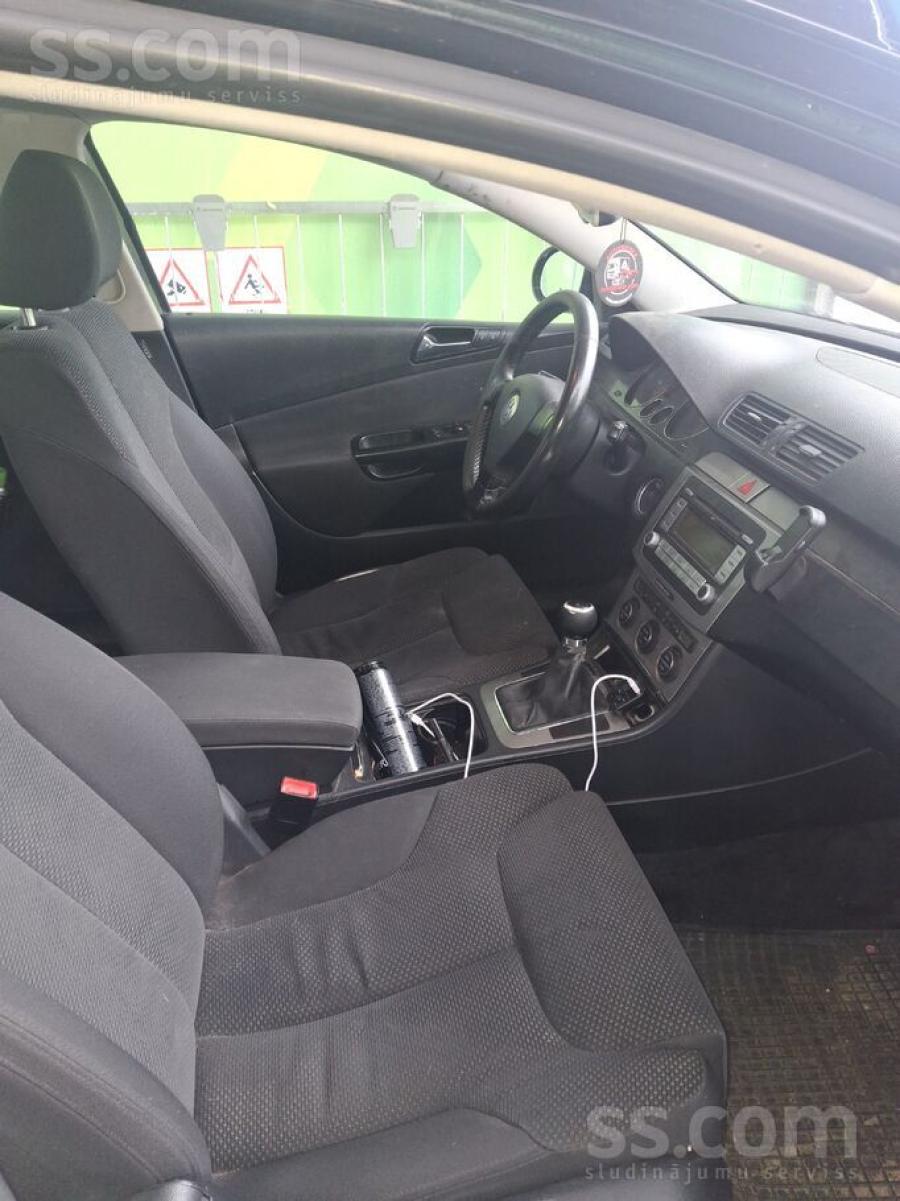 Melns Volkswagen Passat B6 2006 Rēzekne, ar dzinēja tilpumu 2.00 L un nobraukumu 347 tūkst. km par 1300 €, foto 11 vietnē AUTOMOTO.COM.LV
