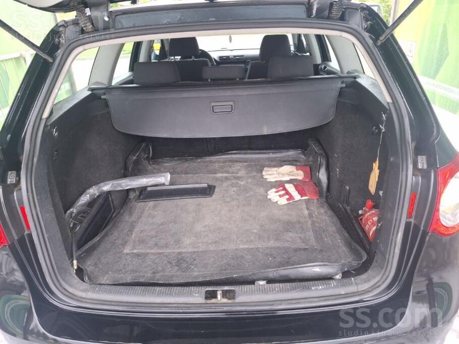 Melns Volkswagen Passat B6 2006 Rēzekne, ar dzinēja tilpumu 2.00 L un nobraukumu 347 tūkst. km par 1300 €, foto 12 vietnē AUTOMOTO.COM.LV