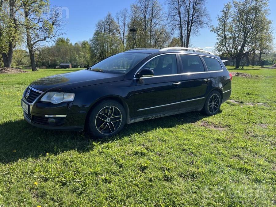 Black Volkswagen Passat B6 2007 in Aizkraukle, with an engine capacity of 2.00 L and mileage of 364 thousand km for 950 €, photo 1 on AUTOMOTO.COM.LV