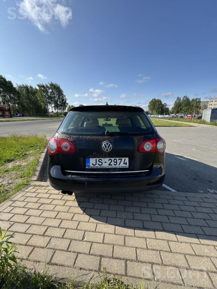 Black Volkswagen Passat B6 2007 in Riga, with an engine capacity of 2.00 L and mileage of 321 thousand km for 900 €, photo 5 on AUTOMOTO.COM.LV
