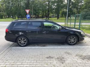 Black Volkswagen Passat B6 2007 in Riga, with an engine capacity of 2.00 L and mileage of 361 thousand km for 800 €, photo 3 on AUTOMOTO.COM.LV
