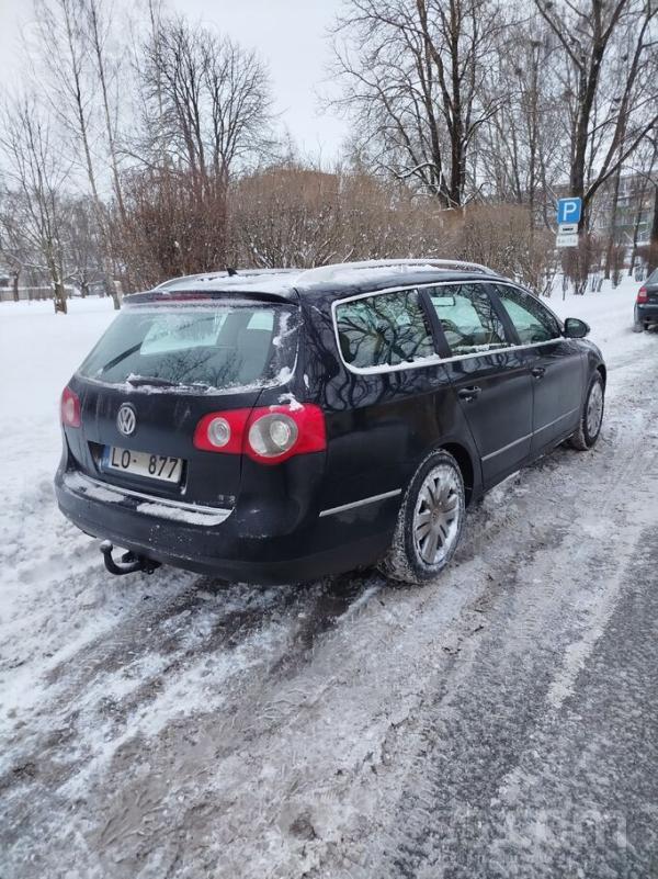 Black Volkswagen Passat B6 2007 in Jelgava, with an engine capacity of 2.00 L and mileage of 408 thousand km for 1950 €, photo 4 on AUTOMOTO.COM.LV